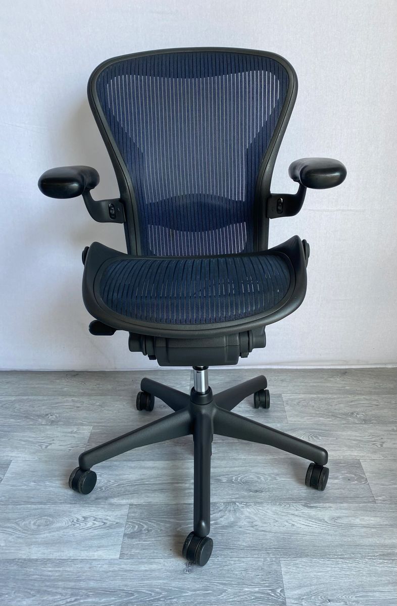 Herman Miller Aeron Size B Fully Loaded - Blue Mesh