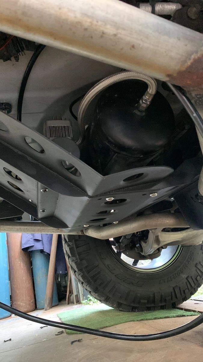 WK2 Rear Skid auxiliary mount