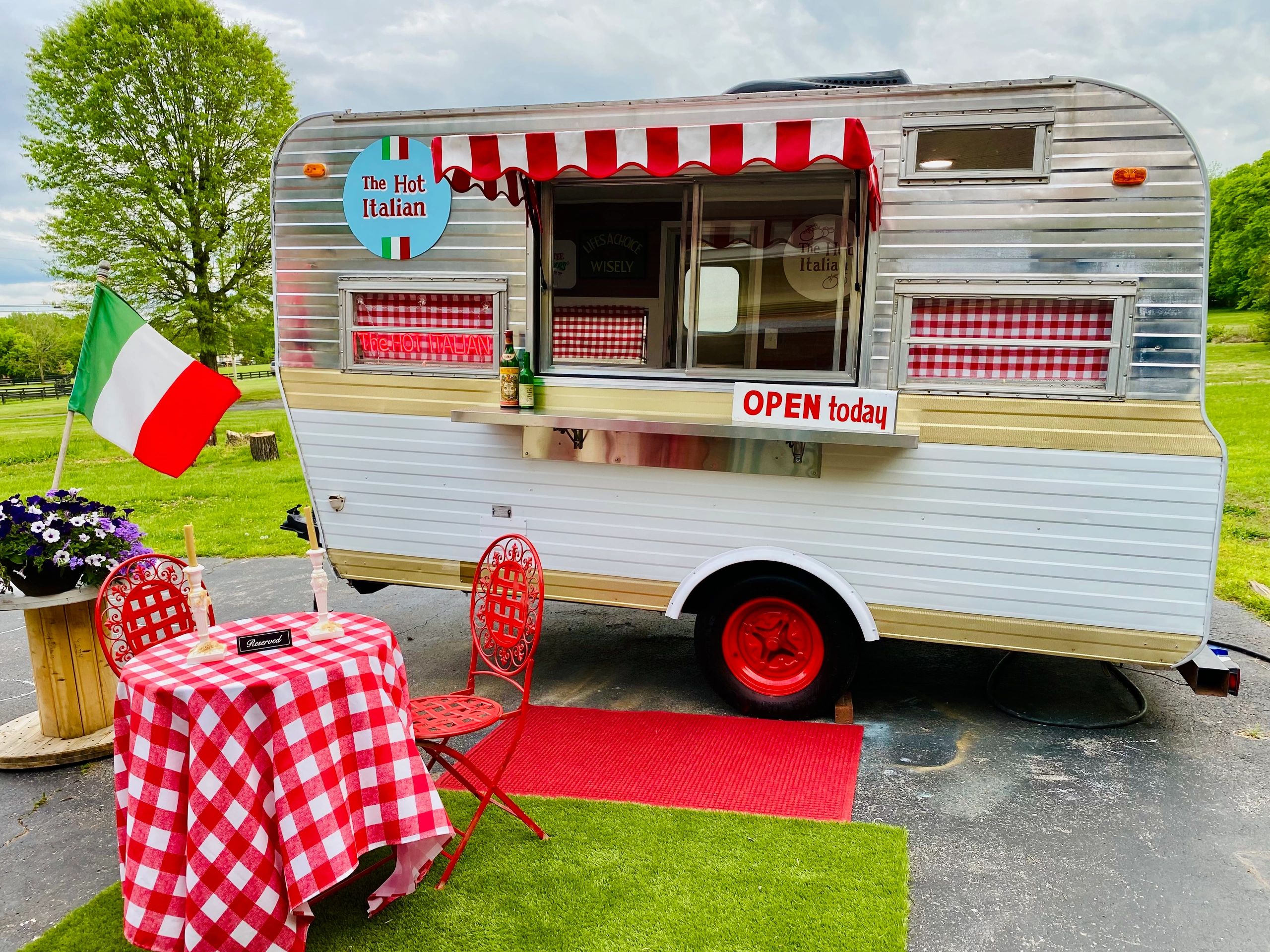 Authentic Italian Food - The Hot Italian