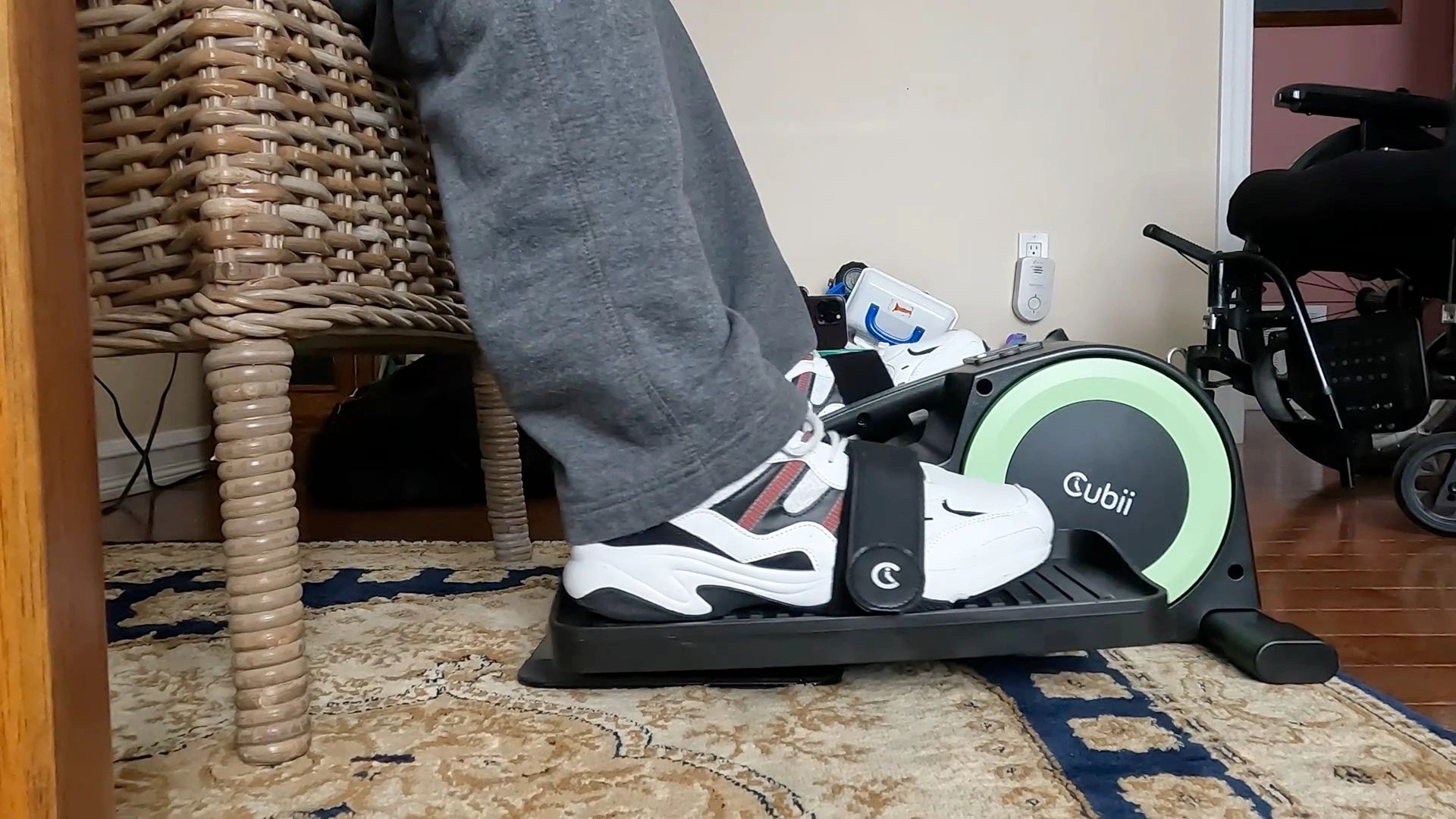 CUBII exercise machine