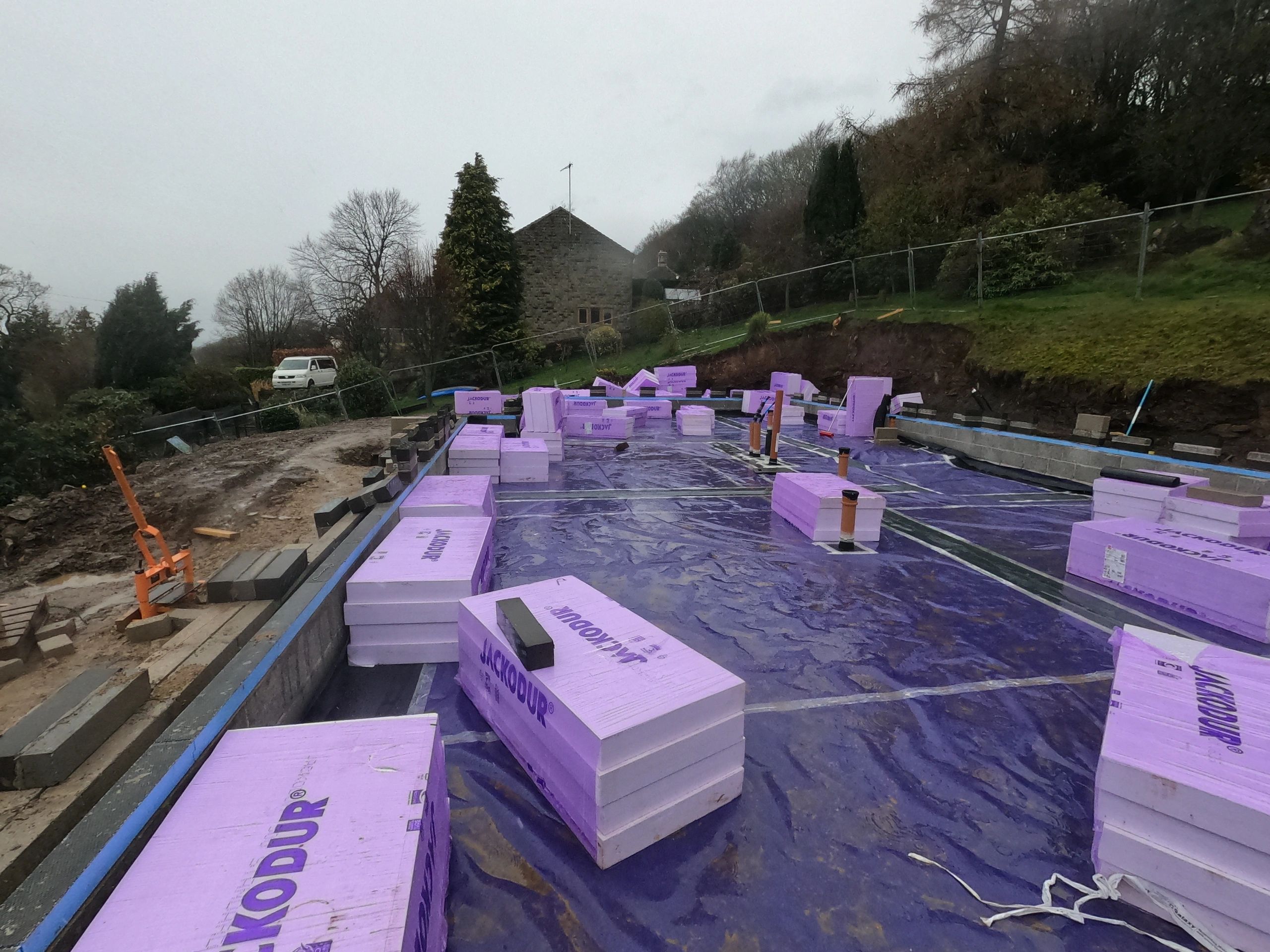 Damp Proof membrane (DPM)