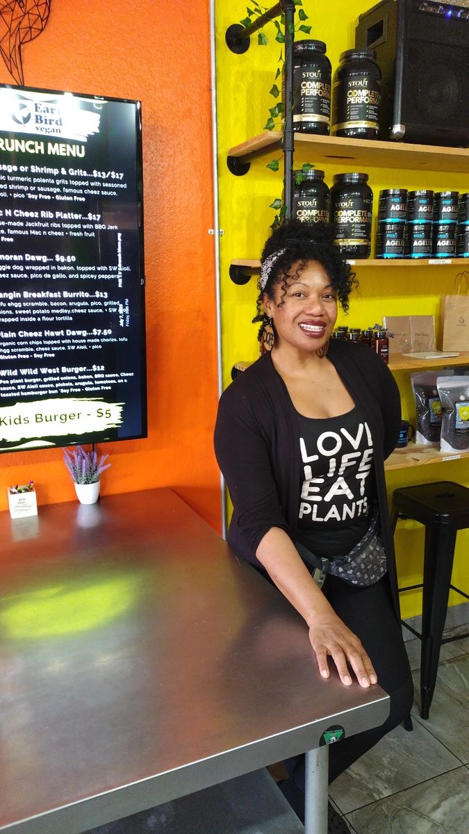 LOVE LIFE EAT PLANTS