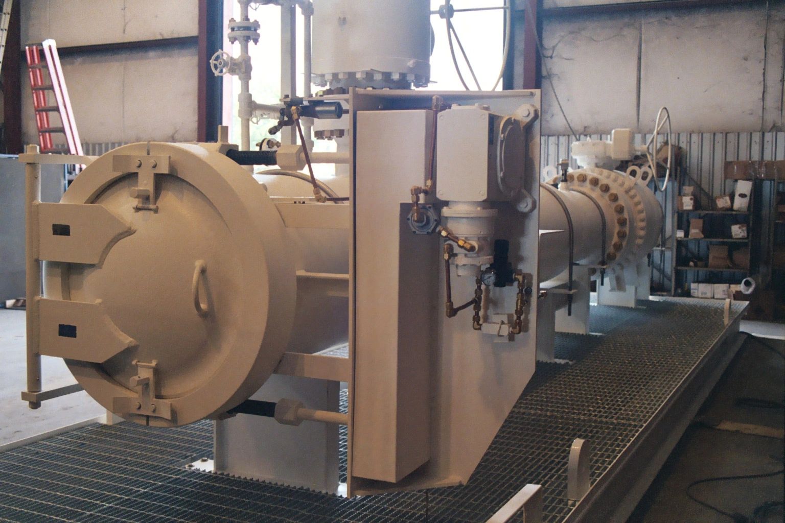 AUTOMATED YOKE STYLE CLOSURES