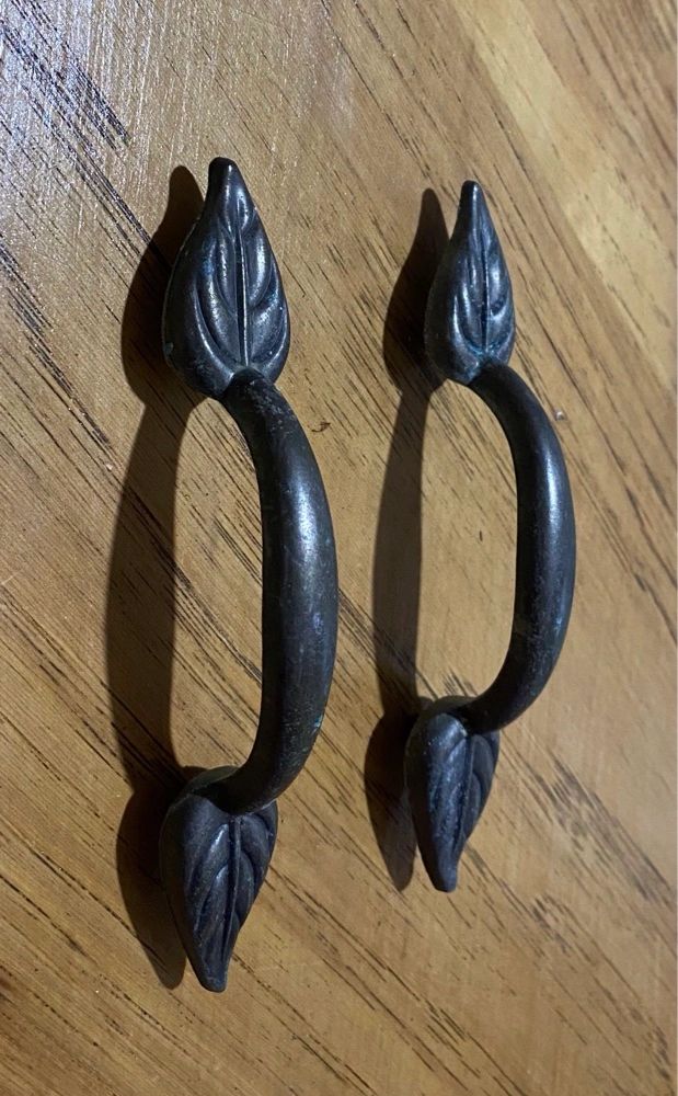 4 Iron Leaf Design Door Pulls