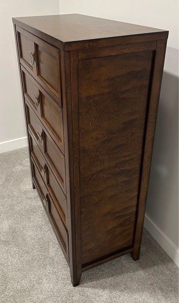 Great American Home Store Modern Chest