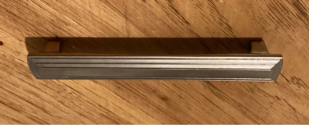 Chrome Beam Pulls (10)