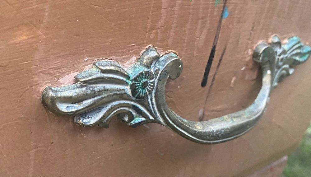 2 Farmhouse French Pulls