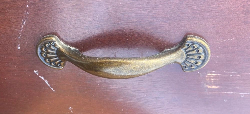 4 Retro Shell Design Pulls