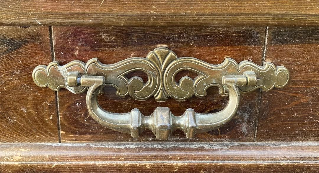 5 Heavy Iron Antique Hanging Pulls