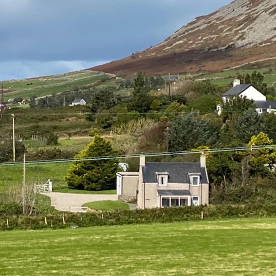 Home [neigwlviewcottages.co.uk]