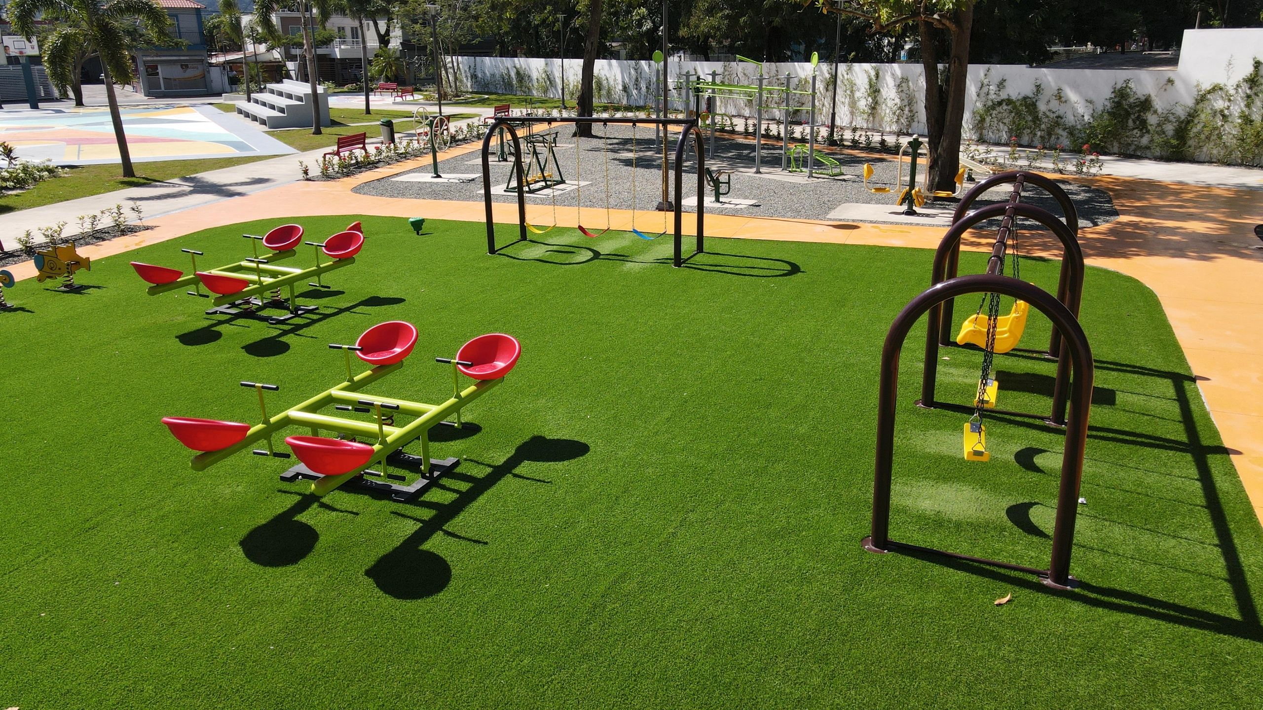 ¿COMO INCENTIVAR A LA COMUNIDAD A CUIDAR LOS ESPACIOS PUBLICOS?