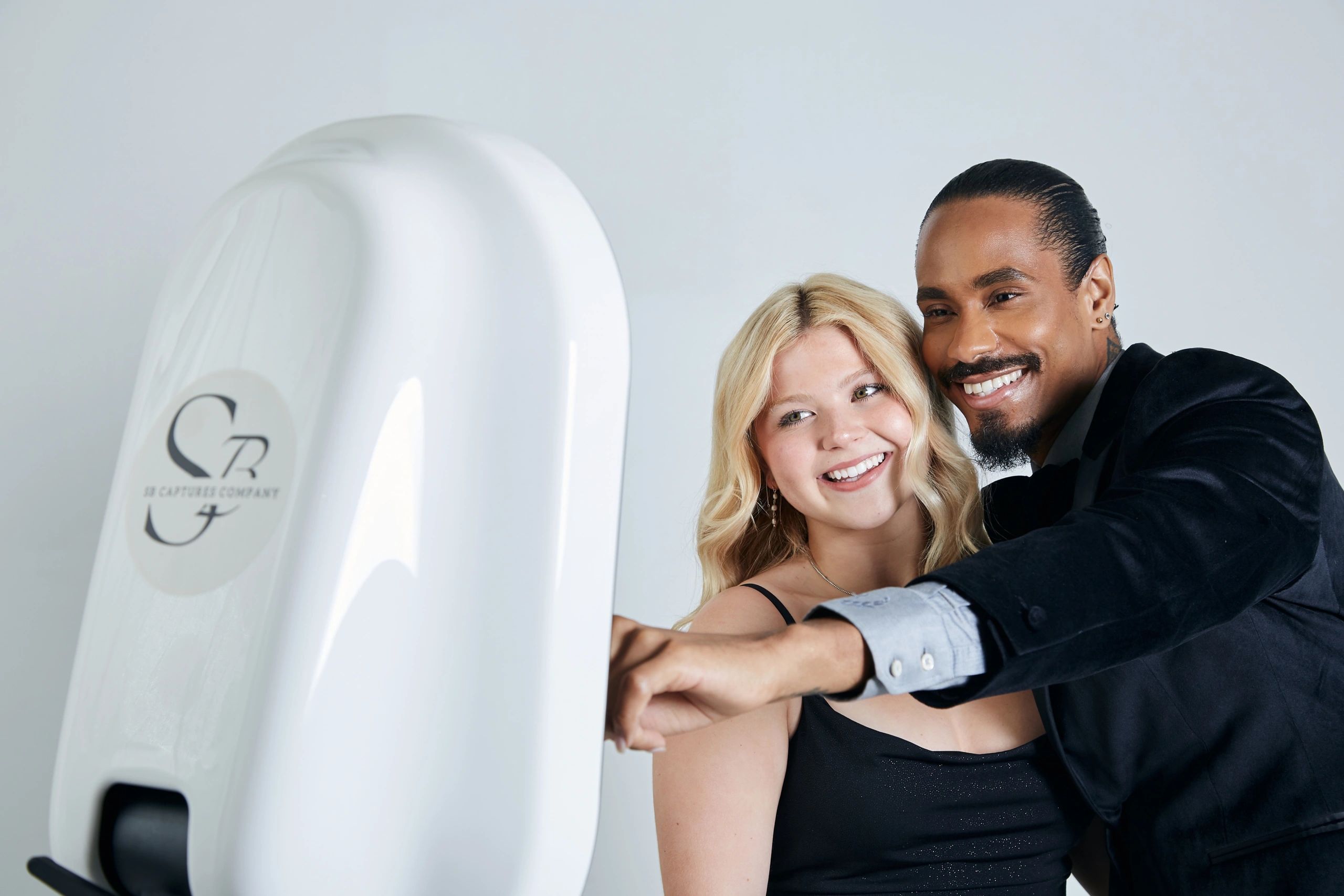 Photo Booth | Weddings, Parties, Corporate Events, Birthdays, Holidays ...