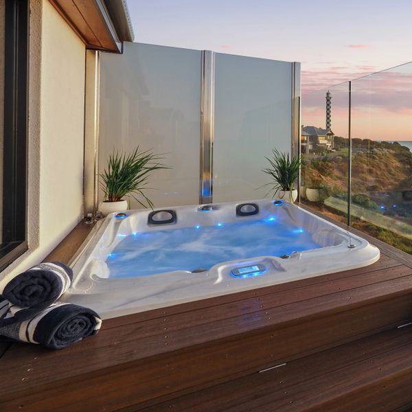 Portable Spas - Mega Spa