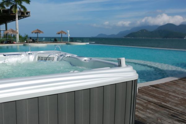 Portable Spas - Mega Spa