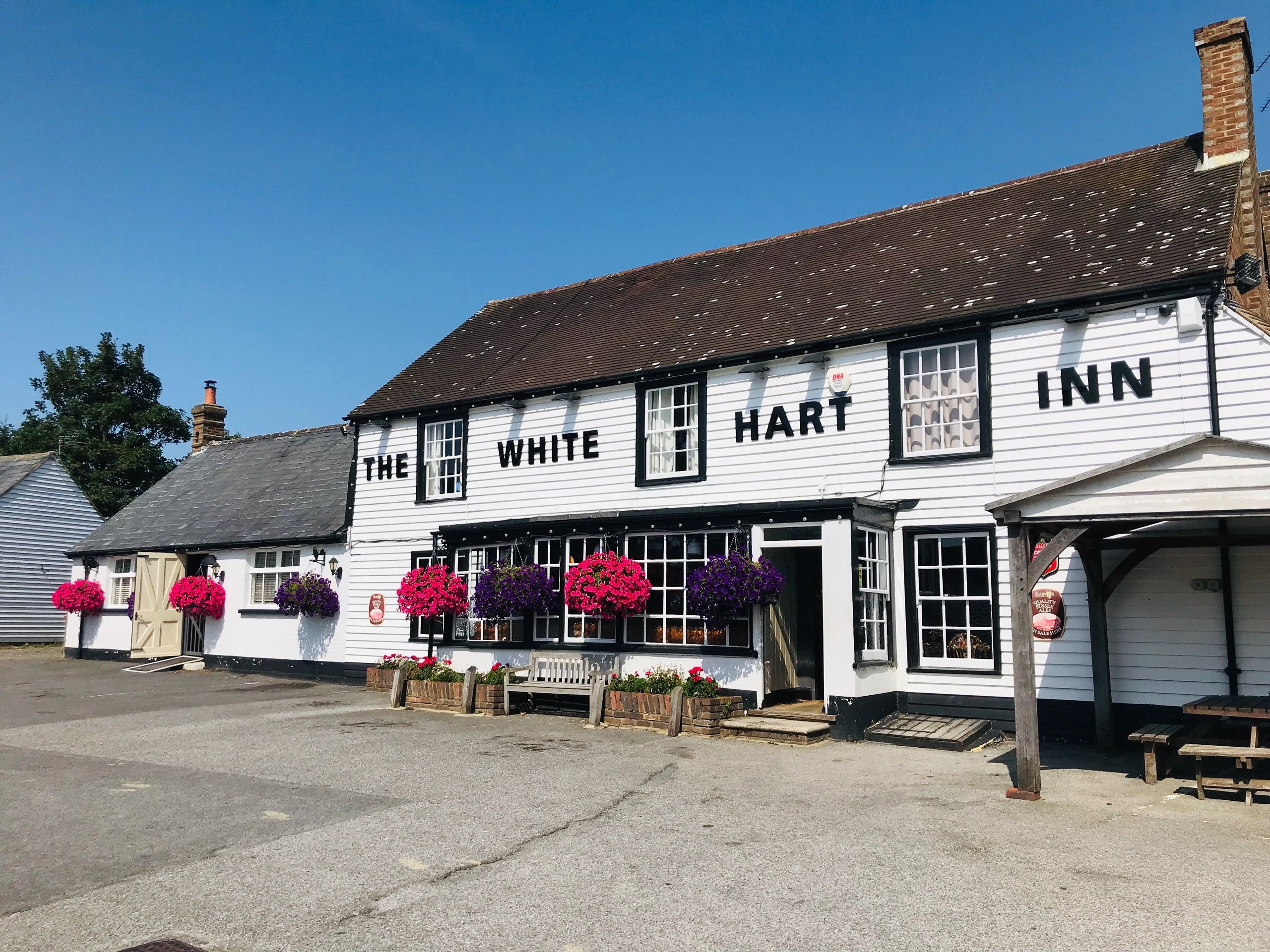 White Hart Inn Catsfield - Pub - Battle, England