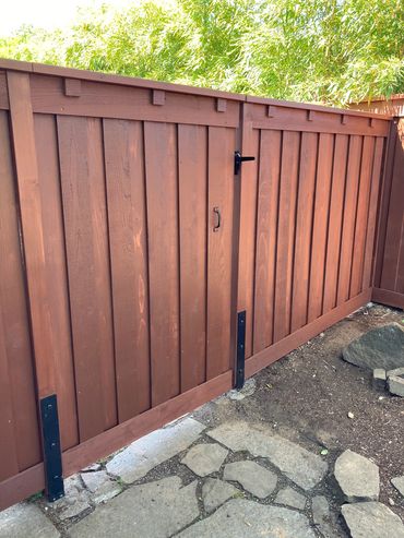 Portland Cedar Fences & Gates - Embassy Enterprises
