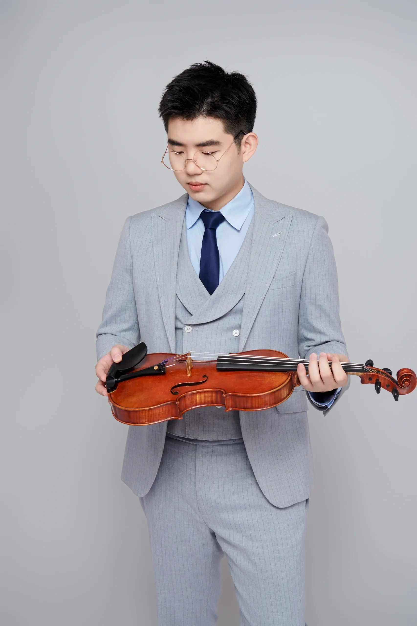 Contact | Sicong Chen Violin