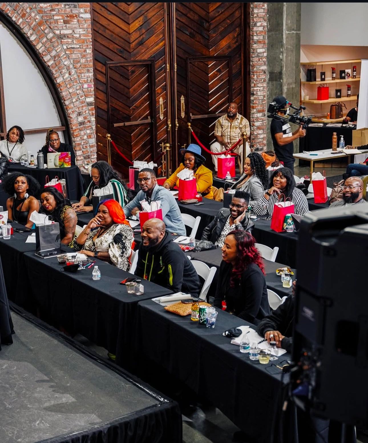 The Commas Community