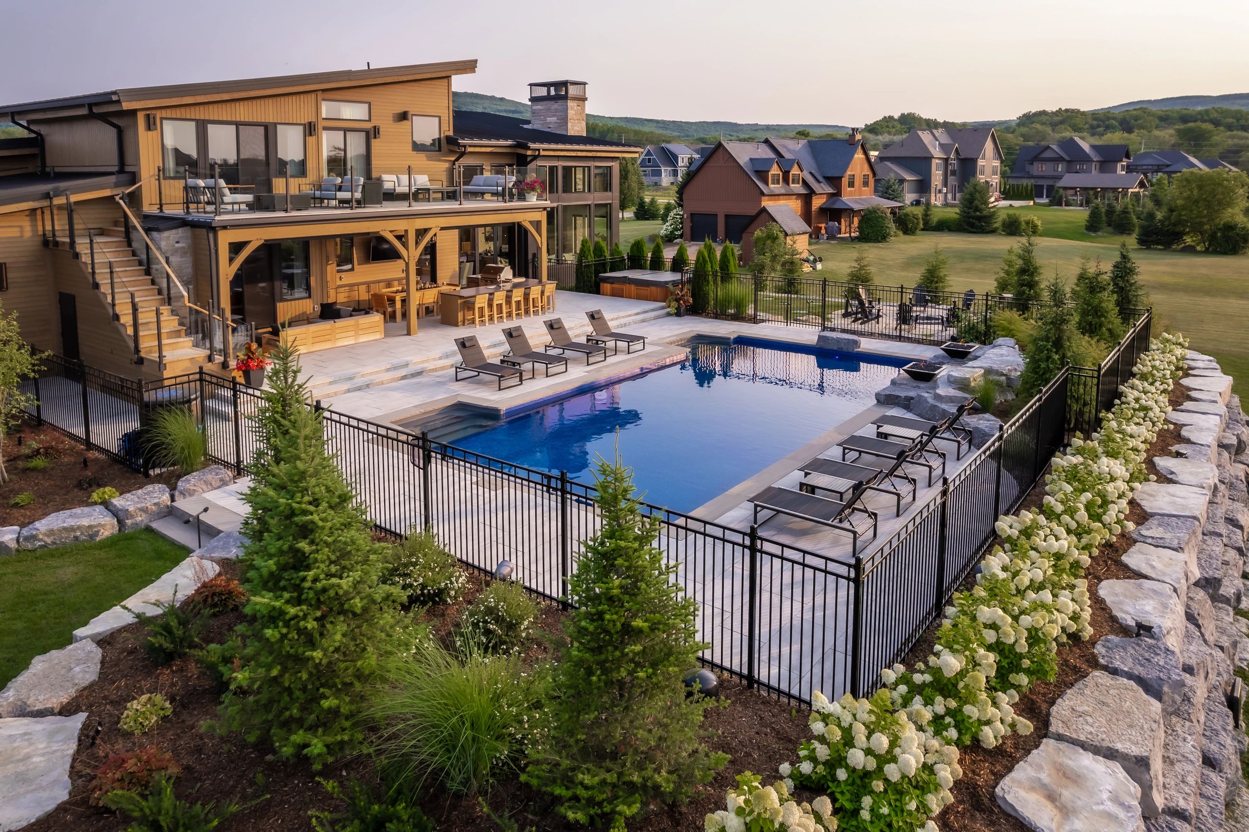 Quality Landscaping Services for Custom Outdoor Spaces