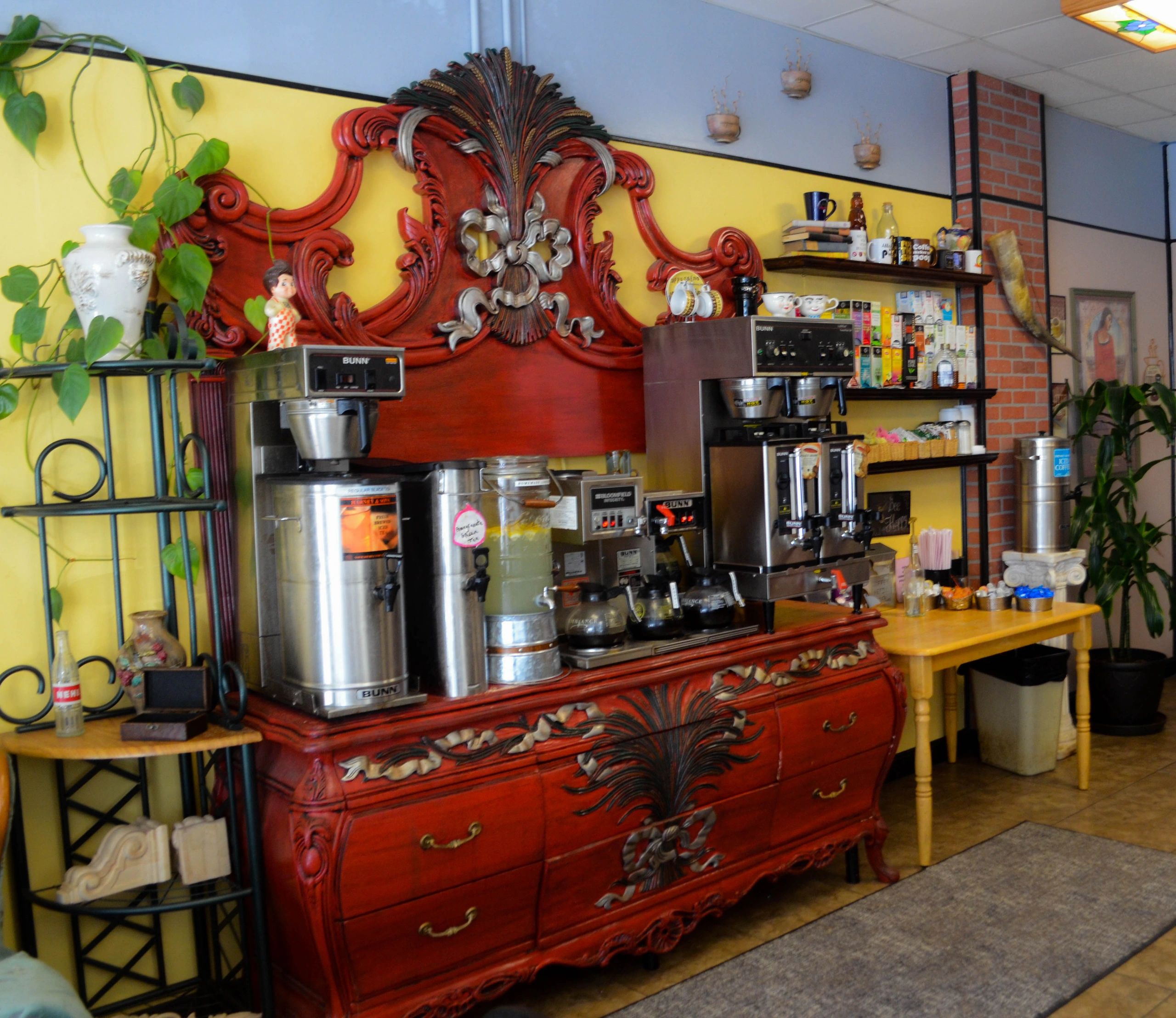 COFFEE COURT BISTRO - Cafe, Food, Espresso