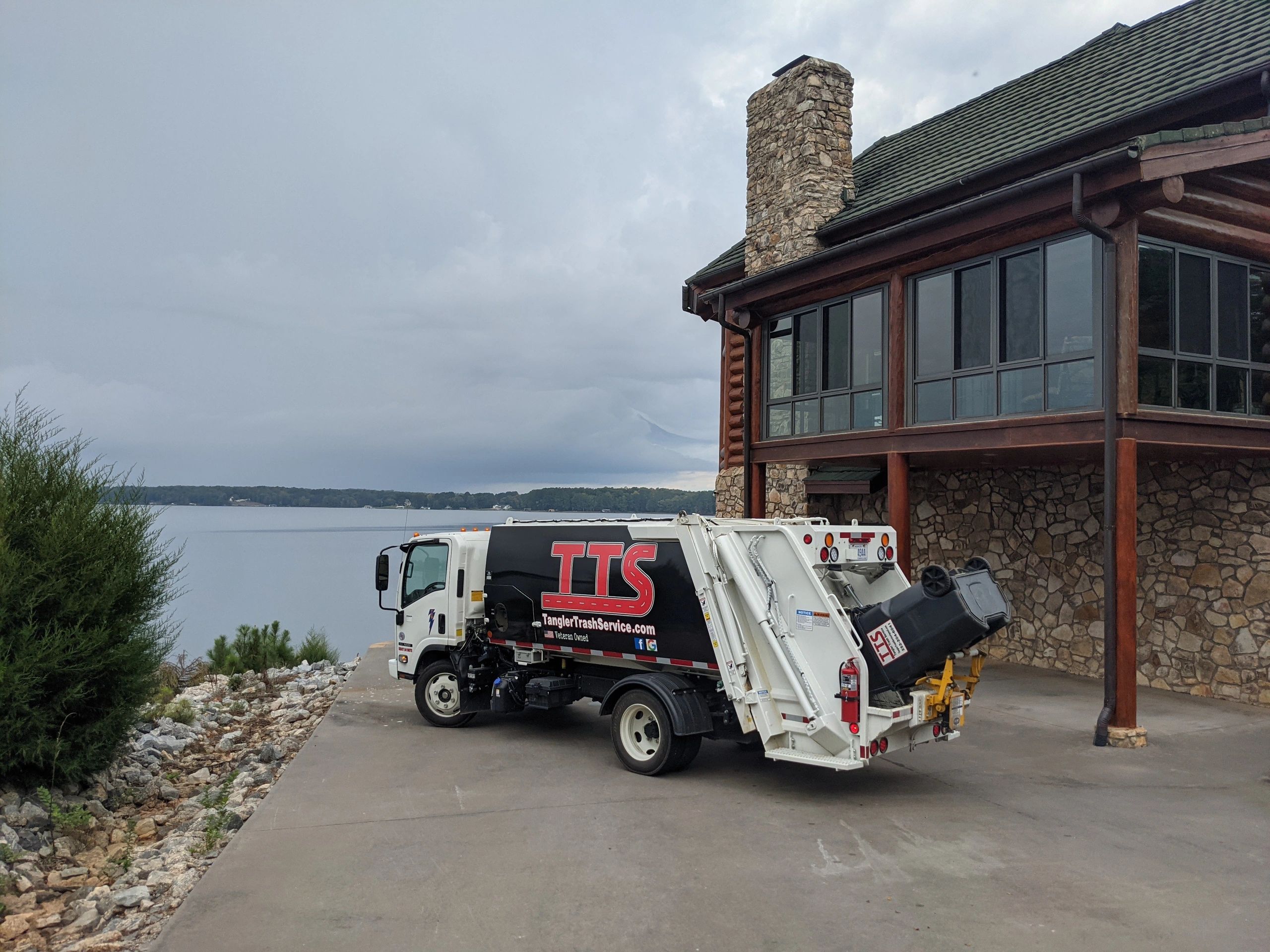 Professional Trash Service in Your Area