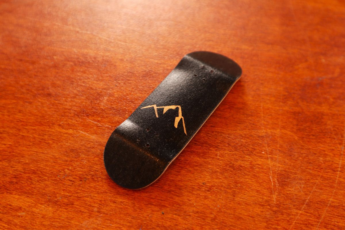 Matte Black Gripsion Mountain Deck/Complete