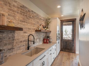 Axis Enterprises, LLC