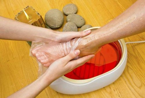 THE TOTAL BENEFITS OF PARAFFIN WAX WITH YOUR MANI AND PEDI'S