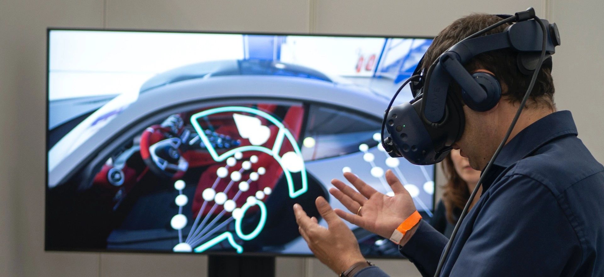 Top 10 Virtual Reality Examples - What is it used for?