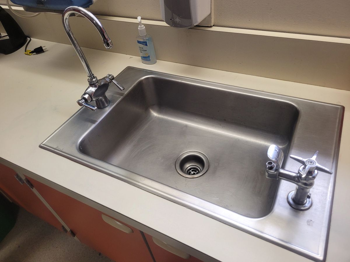 Classroom sink with faucets