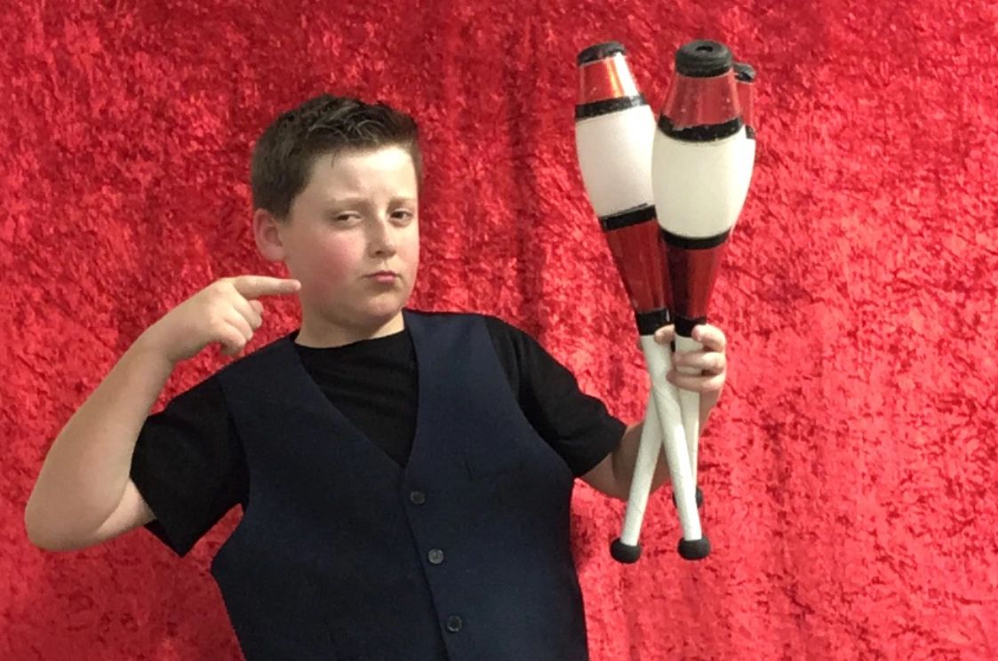 Juggling Liam | Instagram, Facebook, TikTok | Linktree