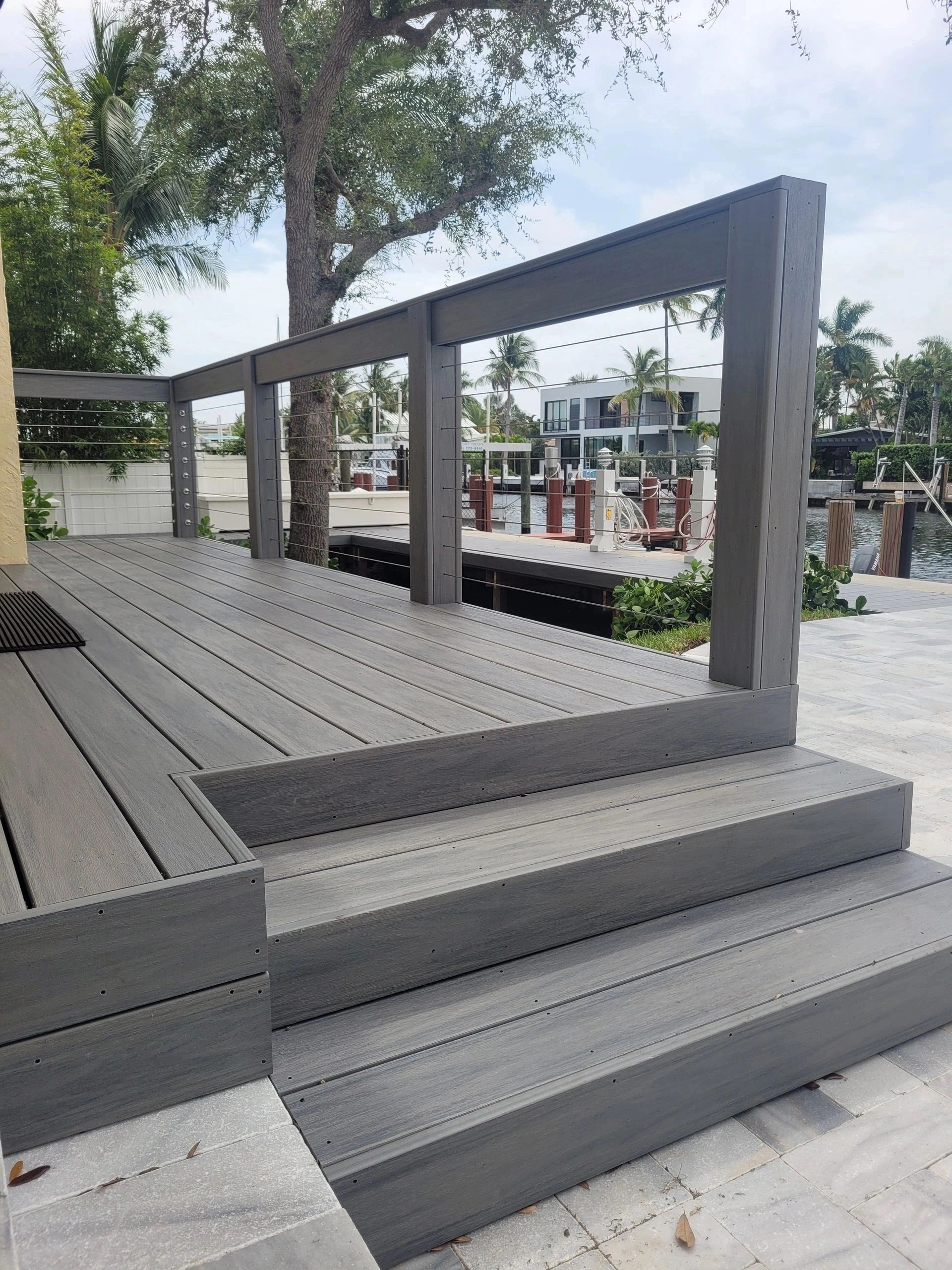 5 Reasons to Replace Your Wood Deck with Composite Decking