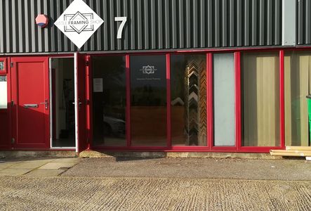 Picture Framer in Aylesbury - The Little Framing Shop