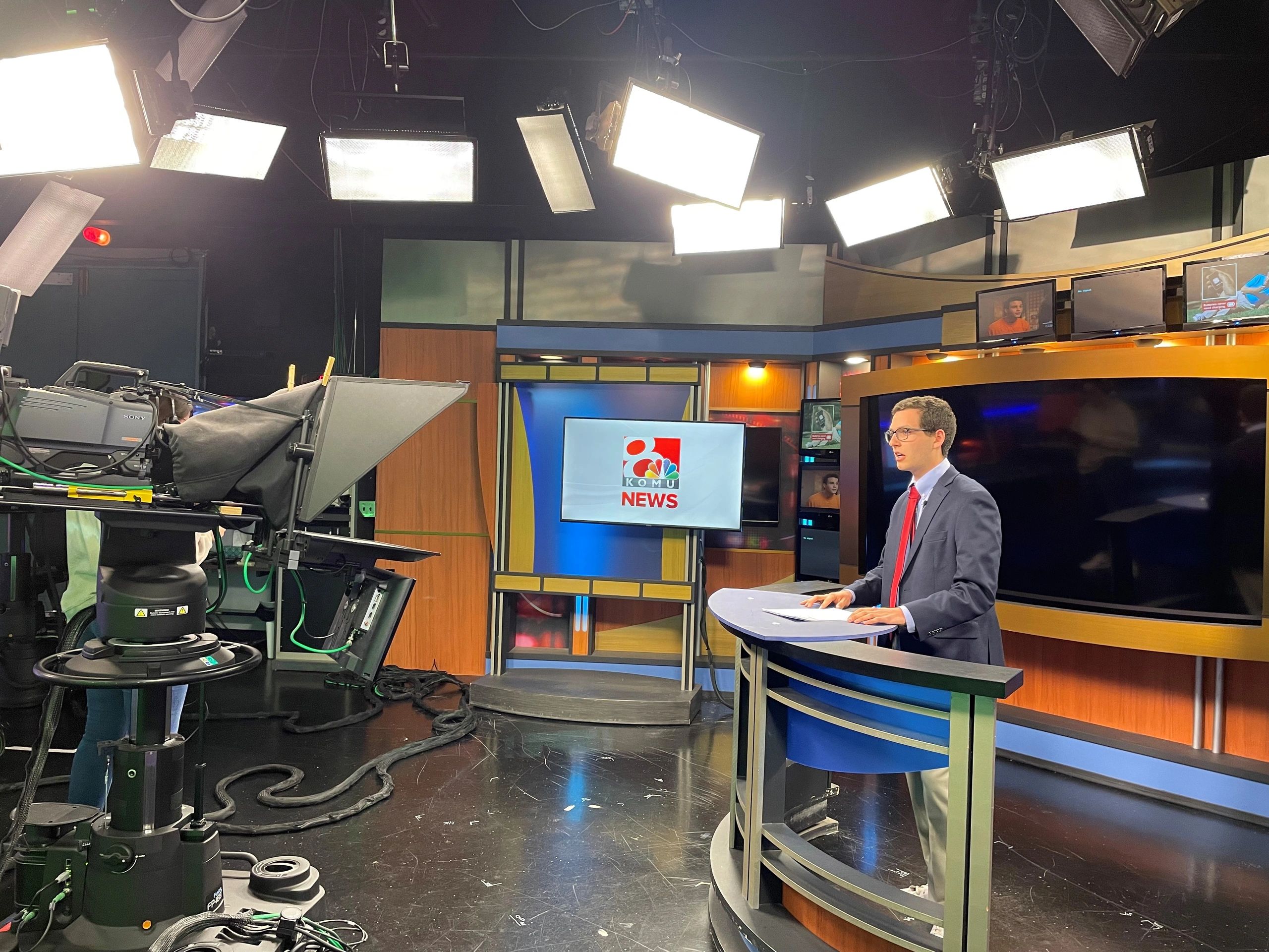 Hunter Walterman - Television News Reporter, Journalist