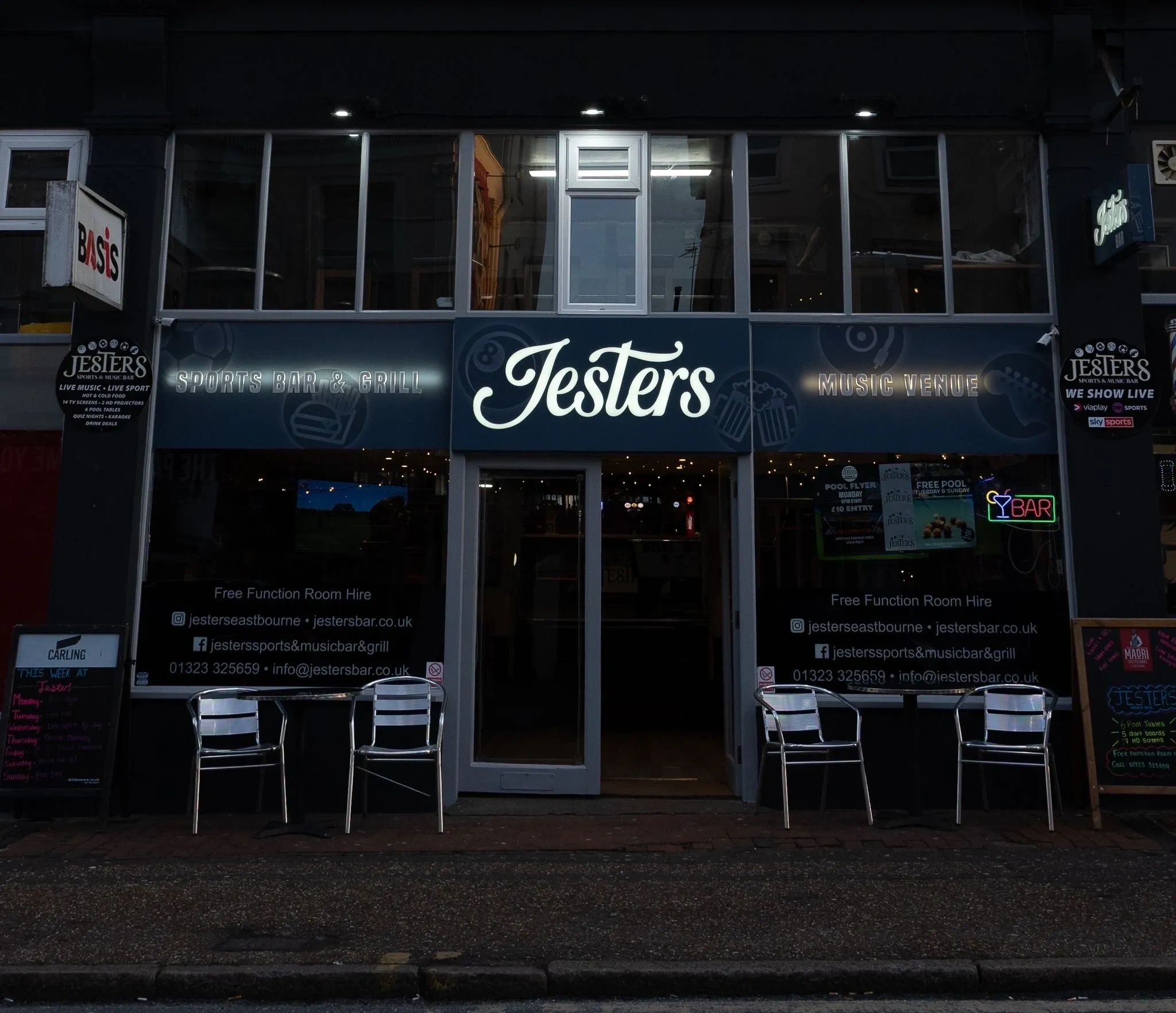 The Venue | jesters