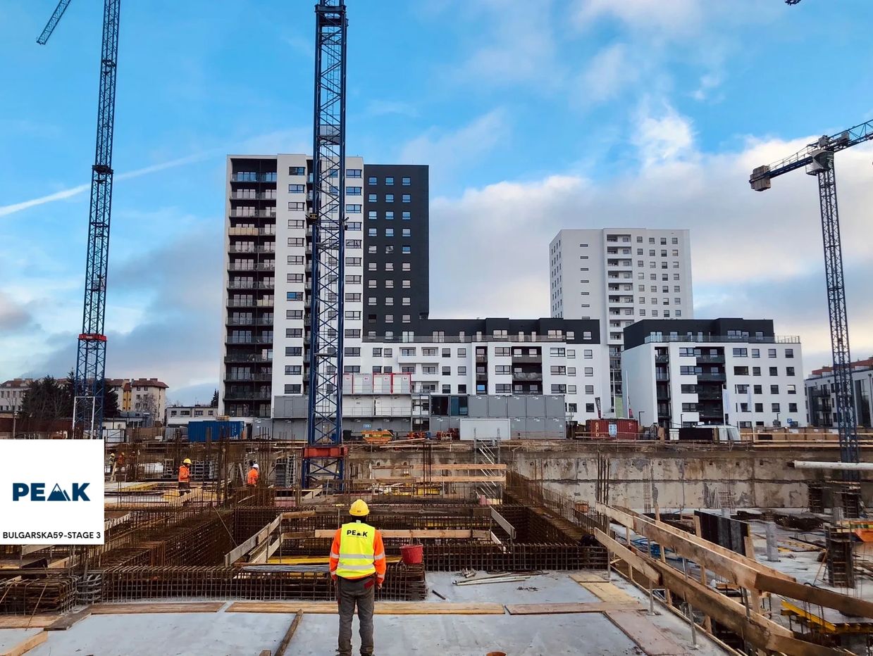 PEAK CONSTRUCTION & INDUSTRY - Peak Construction & Industry