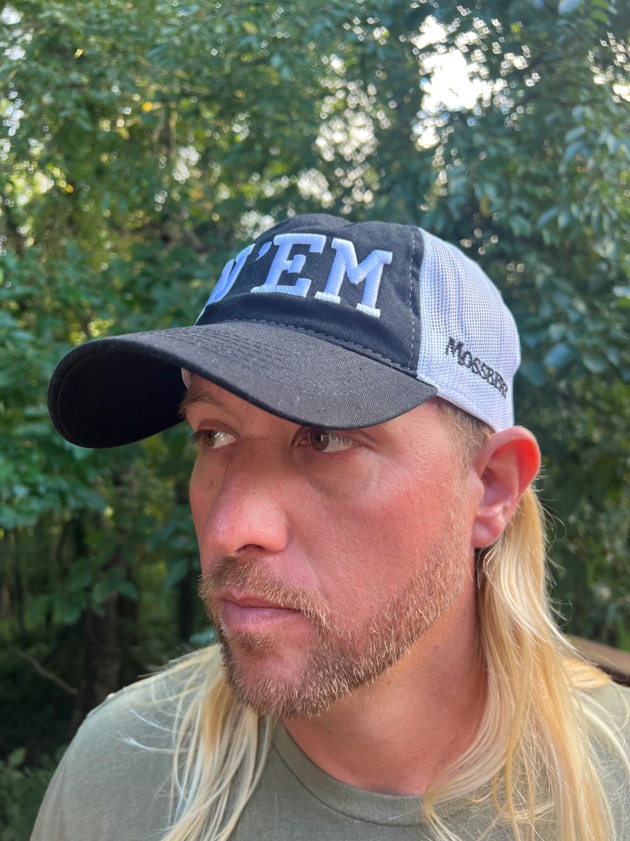 ON’EM Unstructured Black/white Mossberg hat