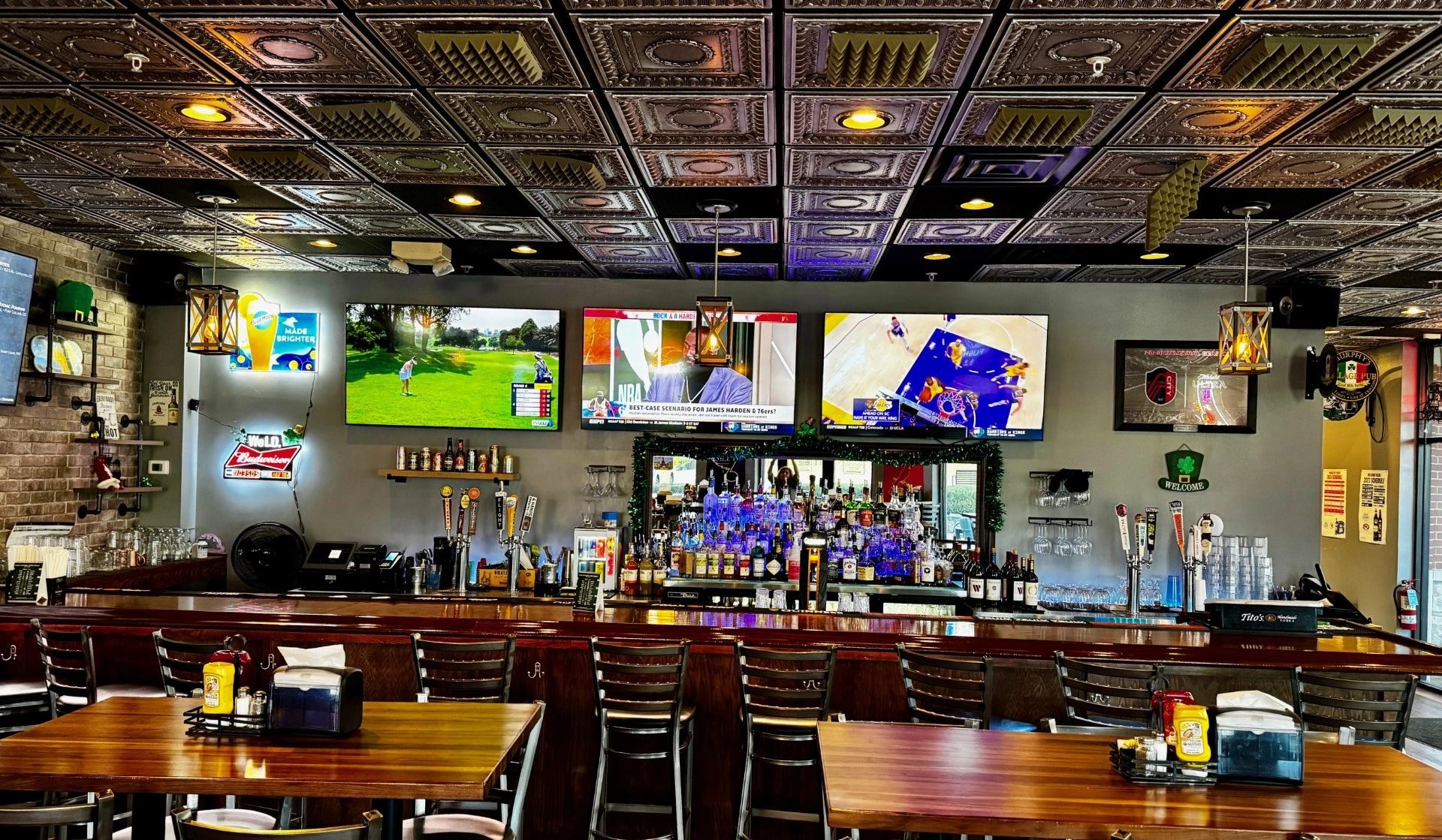 Murphy's Village Pub