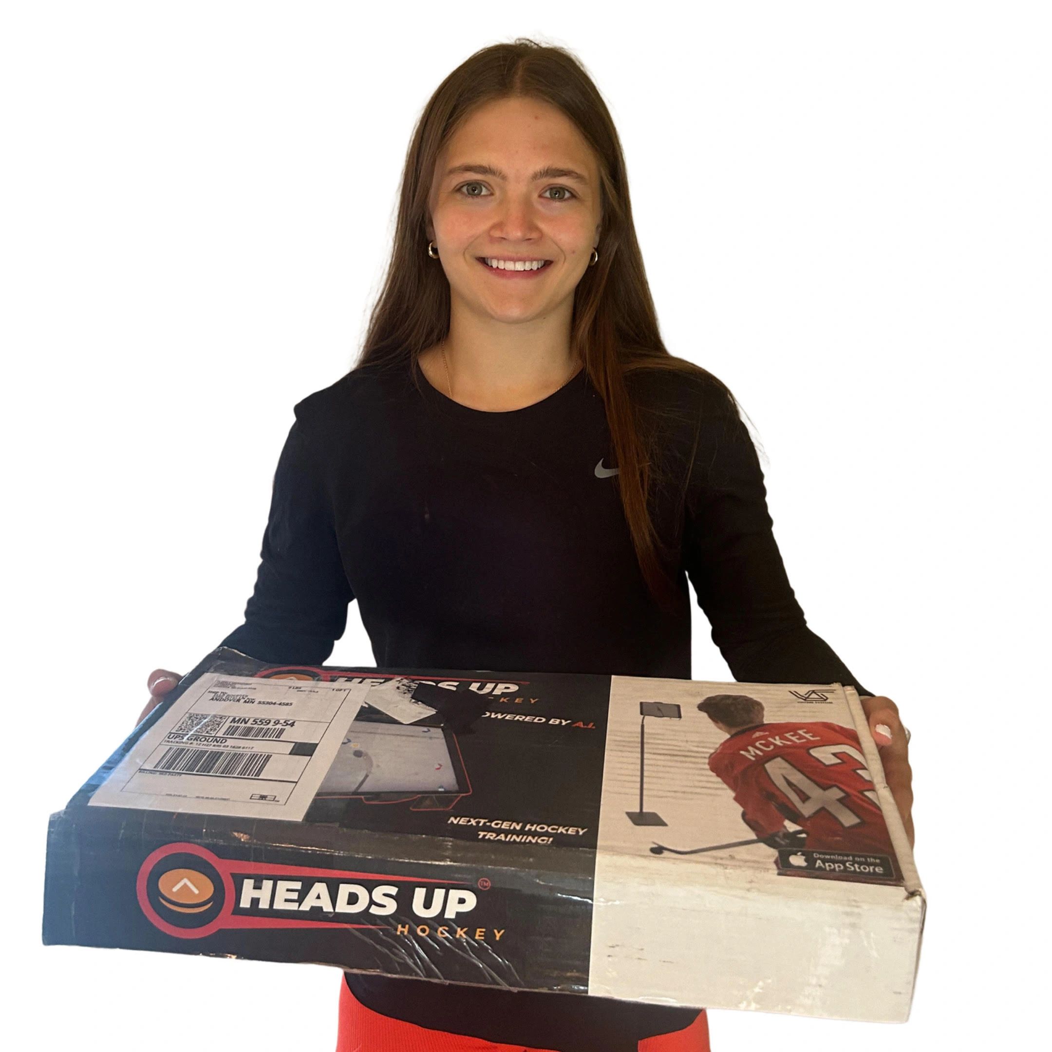 Ella Boerger Signs NIL Partnership with Heads Up Hockey App