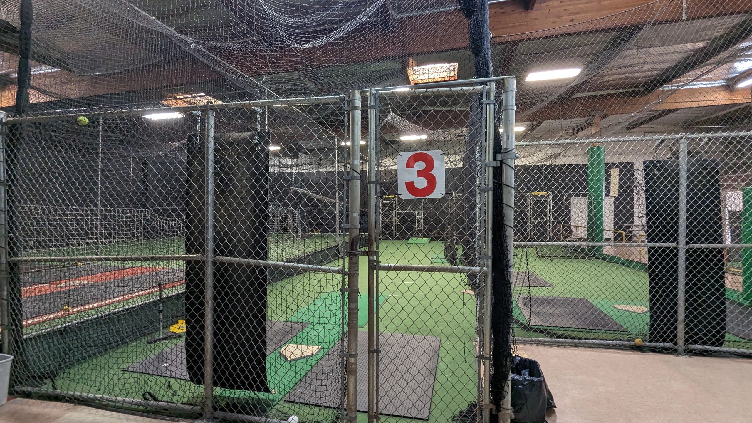 Tunnel 3 Baseball and Live Pitch Fielding