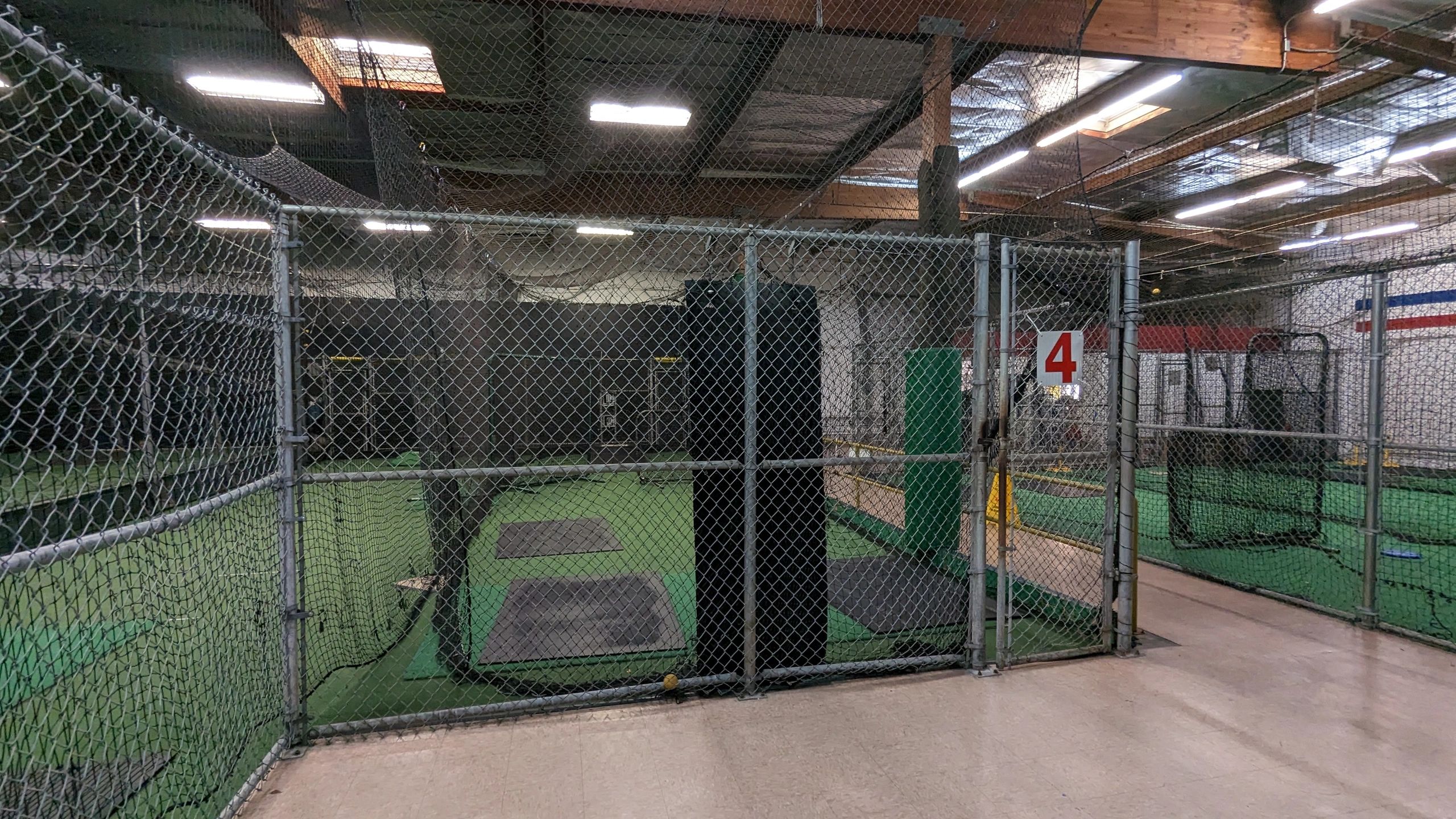 Tunnel 4 Baseball/Softball and Live Pitch
