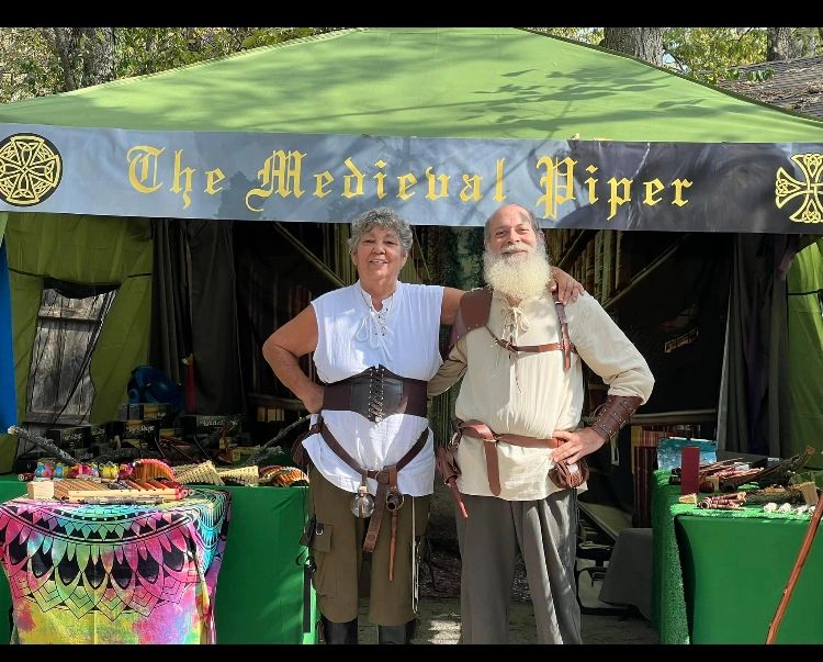 The Medieval Piper - Home