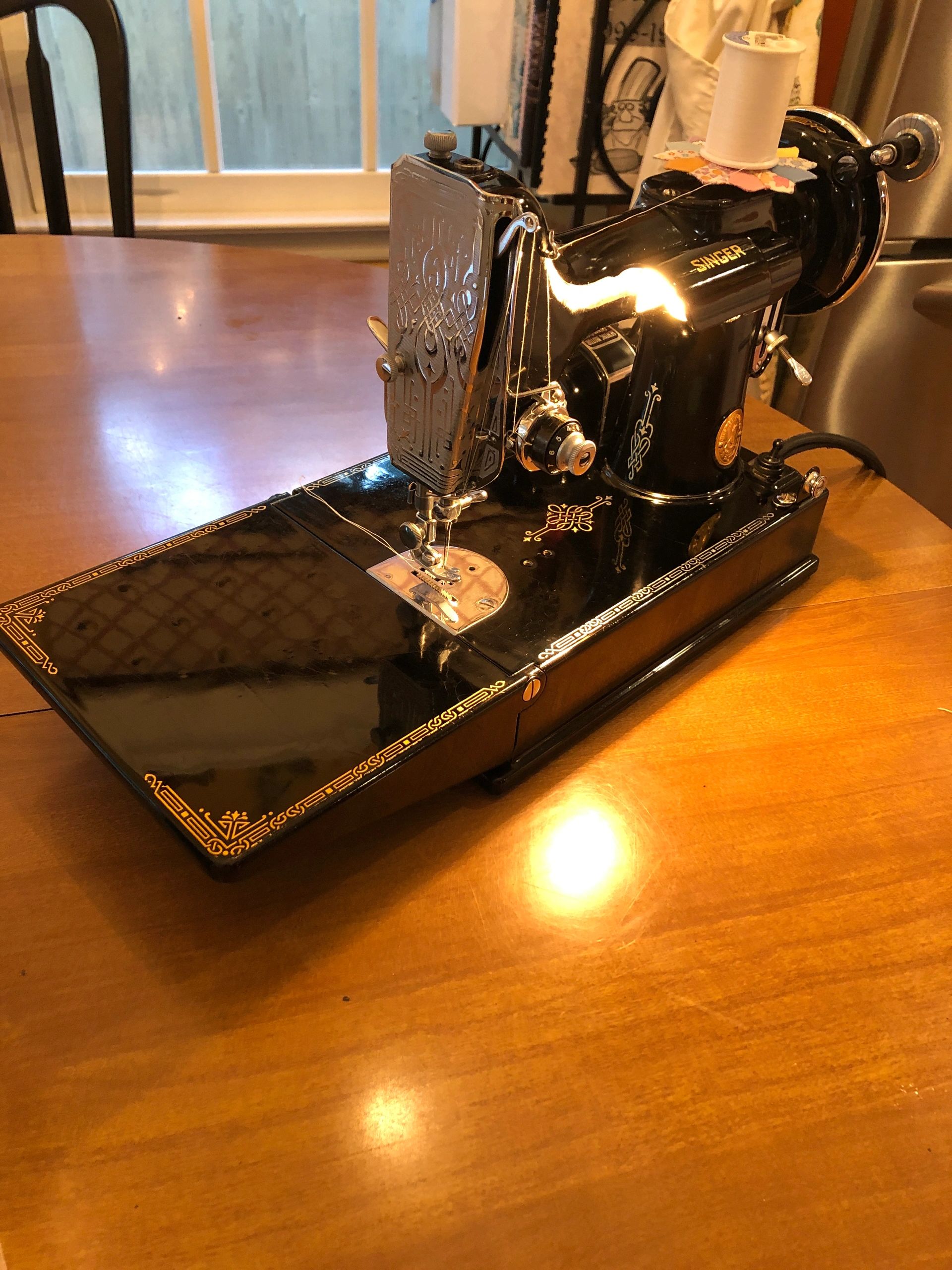 Loon Business Vintage Sewing Machine Sales and Repair - Home