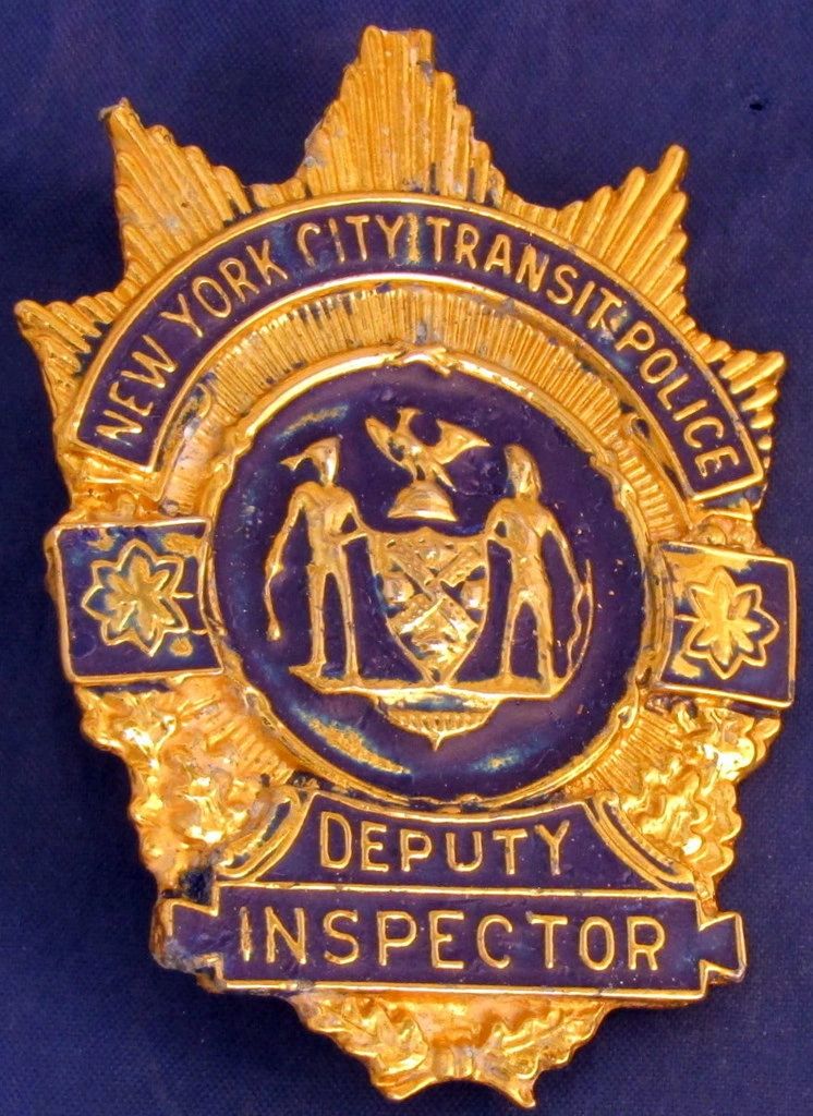 NYPD POLICE DEPUTY INSPECTOR SHIELD (REPRODUCTION)