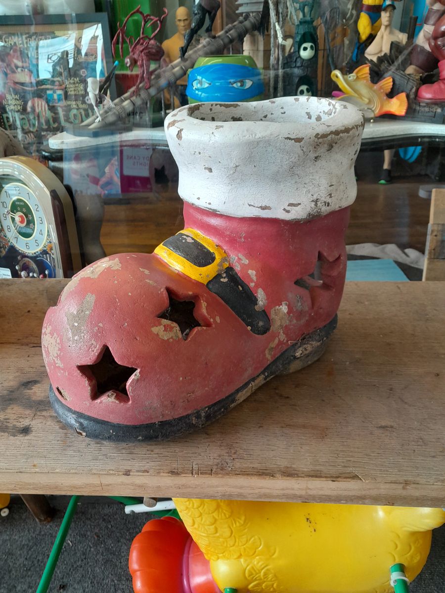 .#730 Concrete Santa flower pot boot