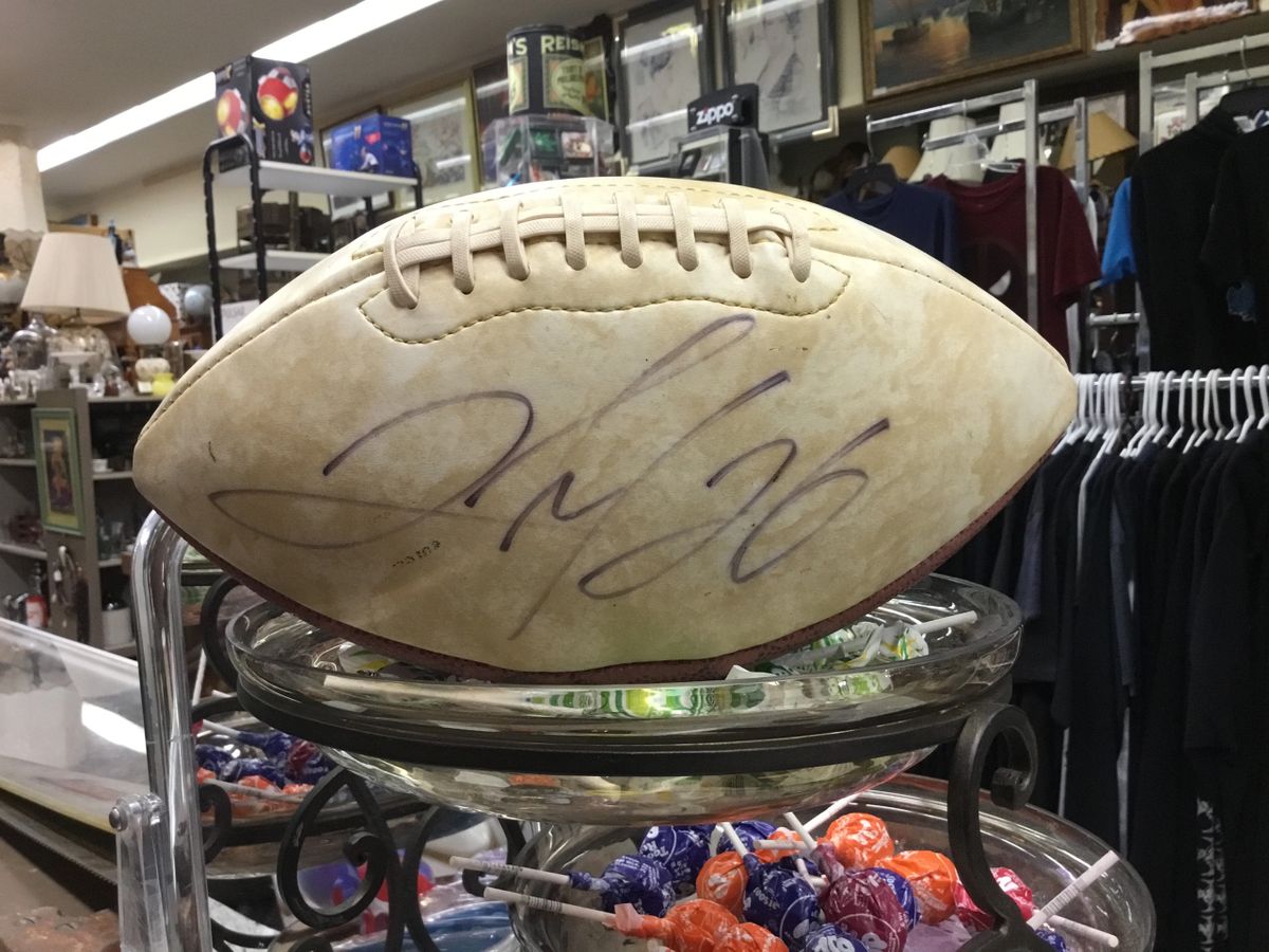 .Redskins Clinton Portis #26 signed football