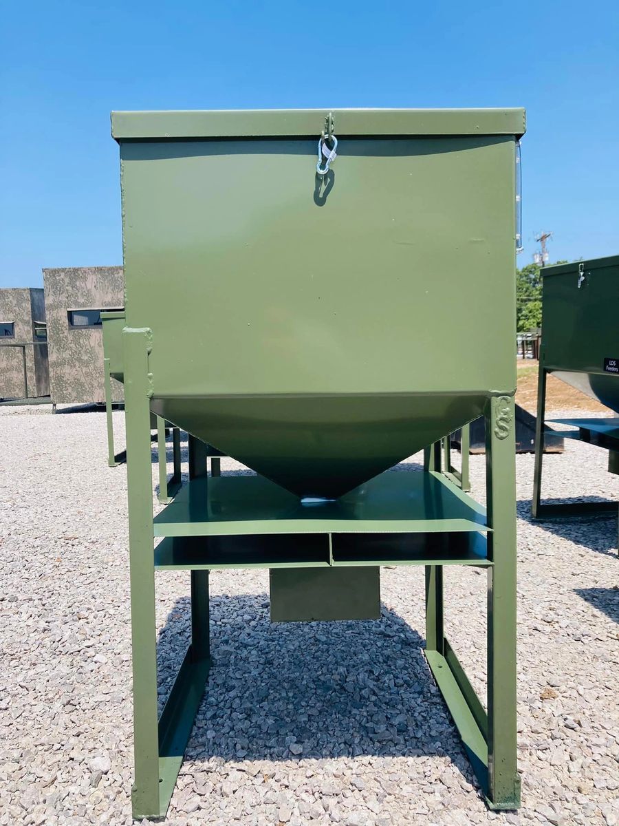 300# Broadcast Deer Corn Feeder