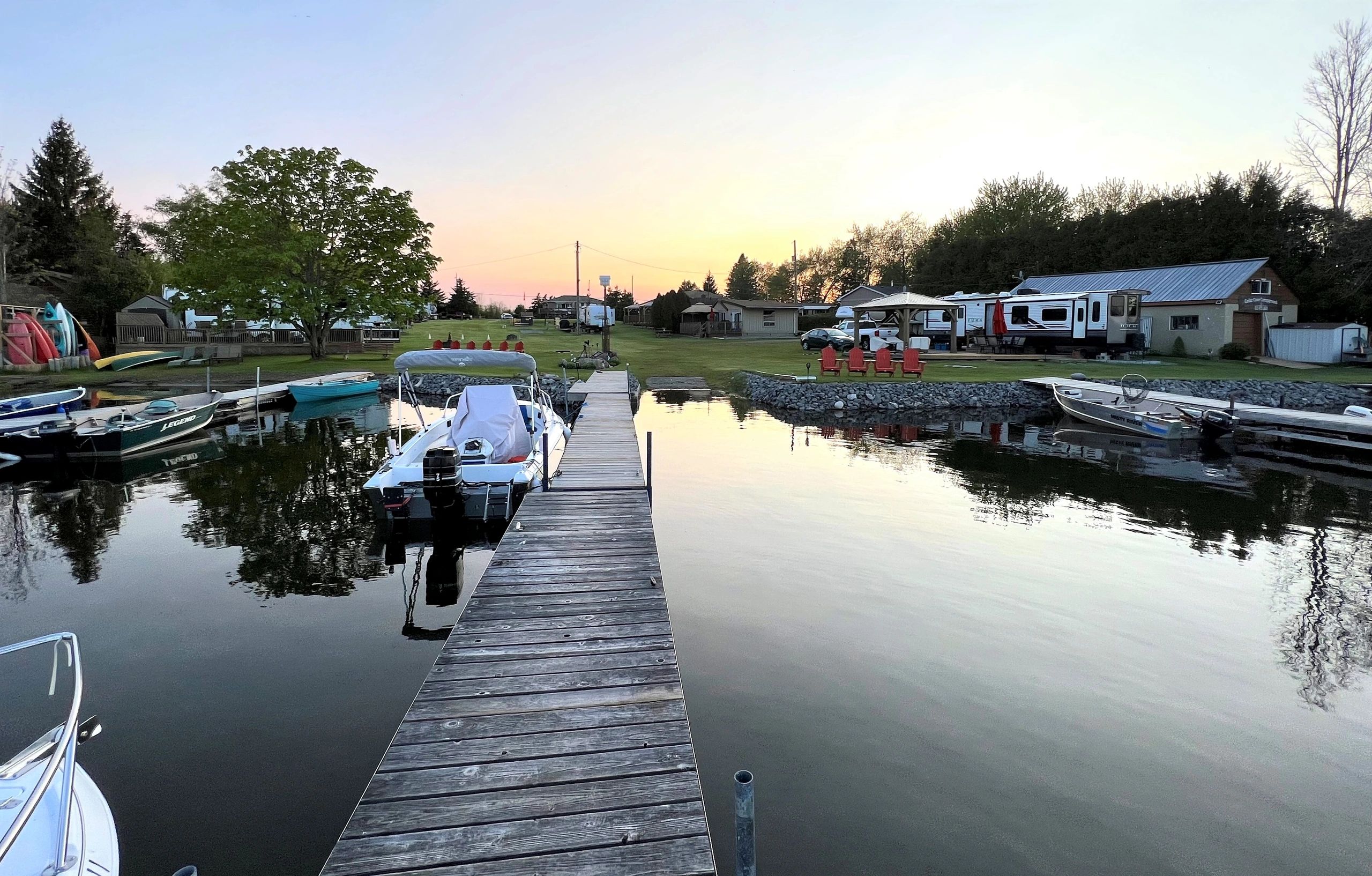 Cedar Cove Campground - Cottage Rentals, Trailer Rv Sites