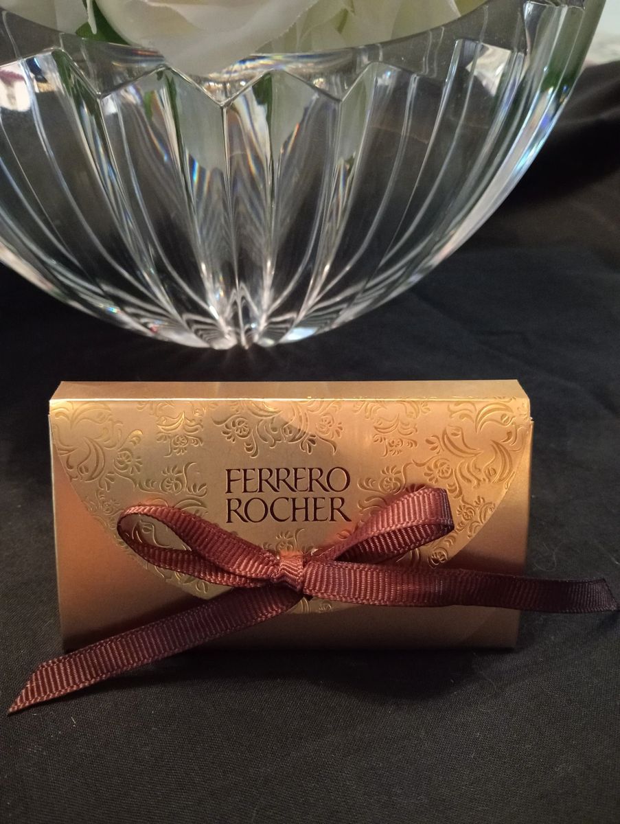 10 x Filled Ferrero Rocher Gift Box Bomboniere