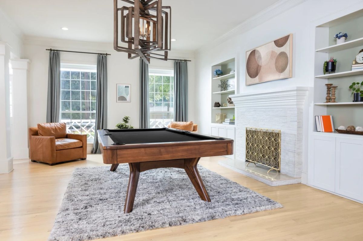 Brevik Pool Table